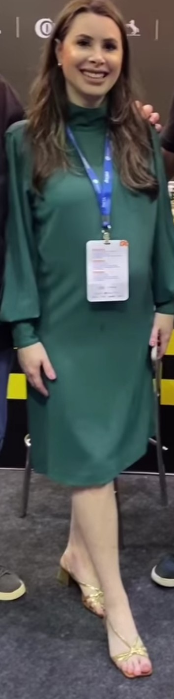 Caroline De Toni's feet