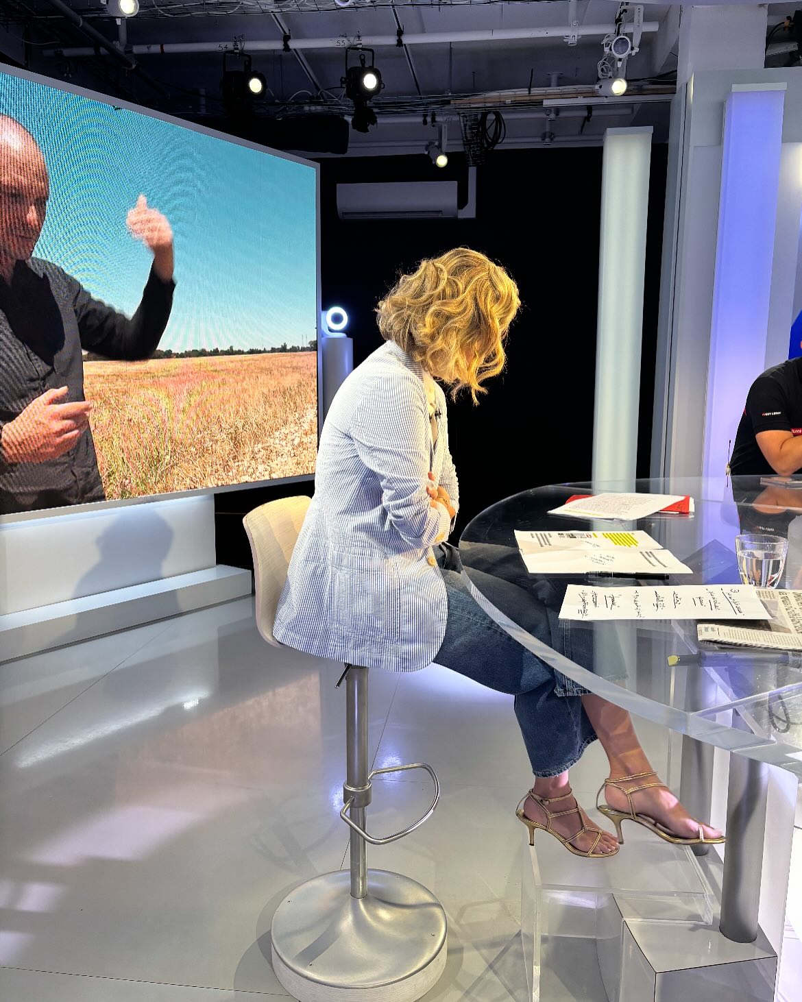 Caroline Roux's feet
