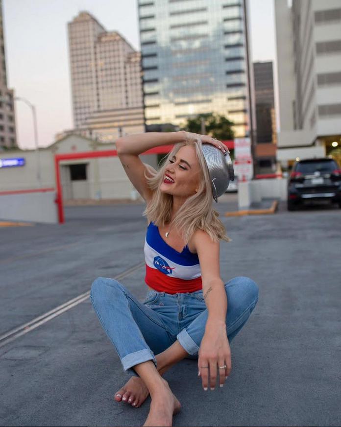 Cassidy Clark's feet