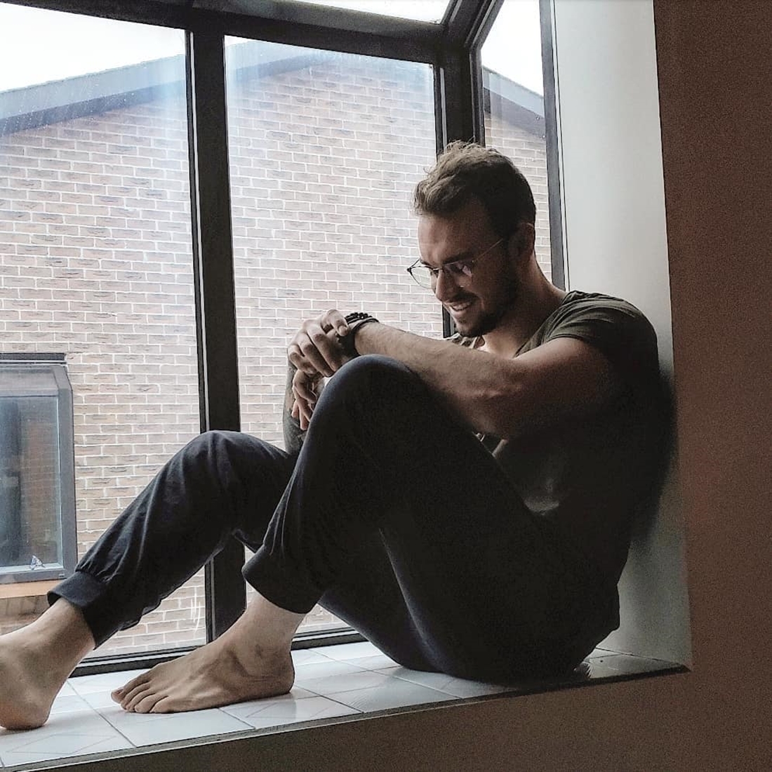 Charles Montigny's feet