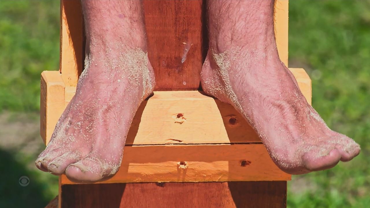 Charlie Davis's feet