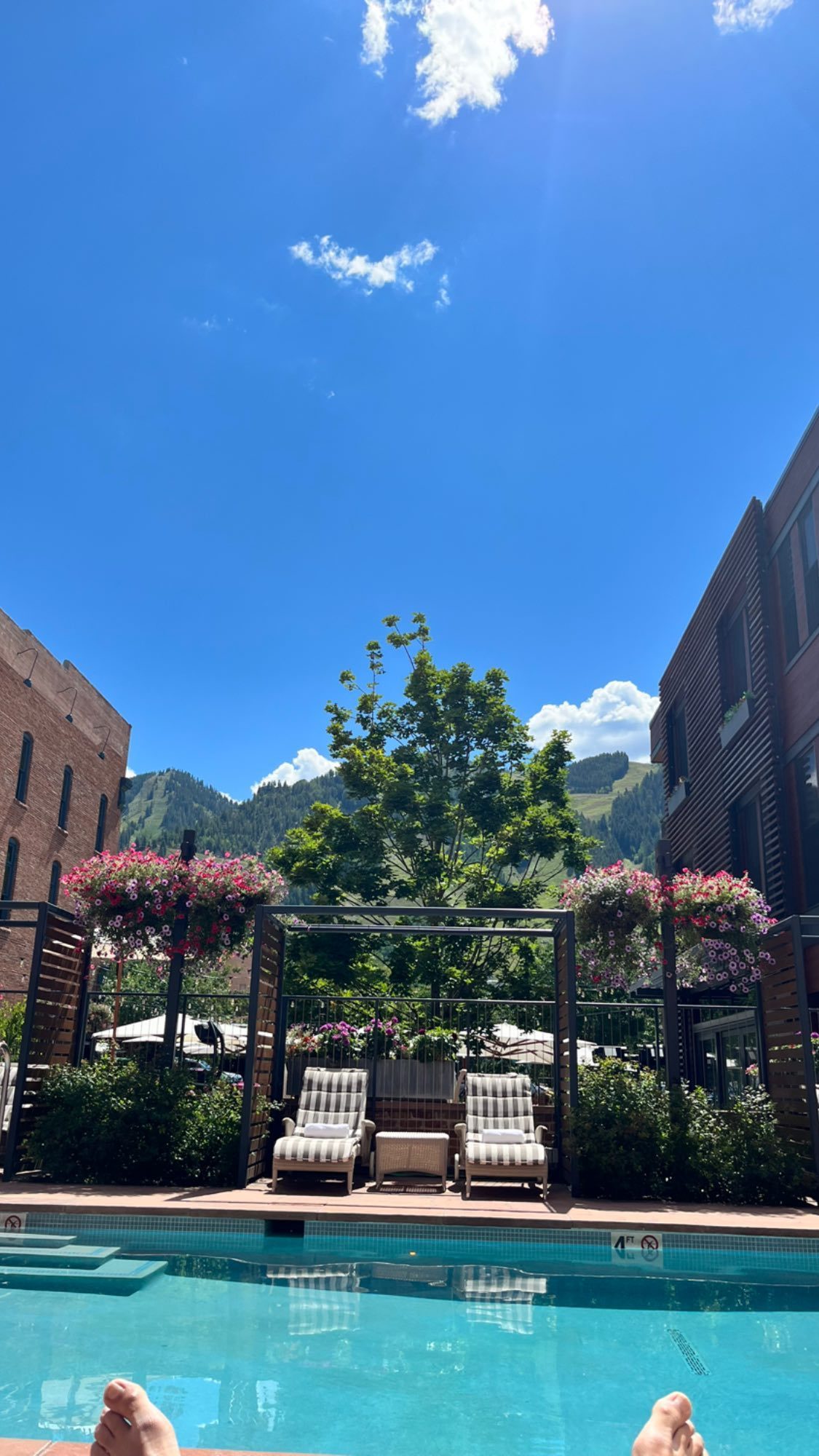 Christopher Rivas's feet