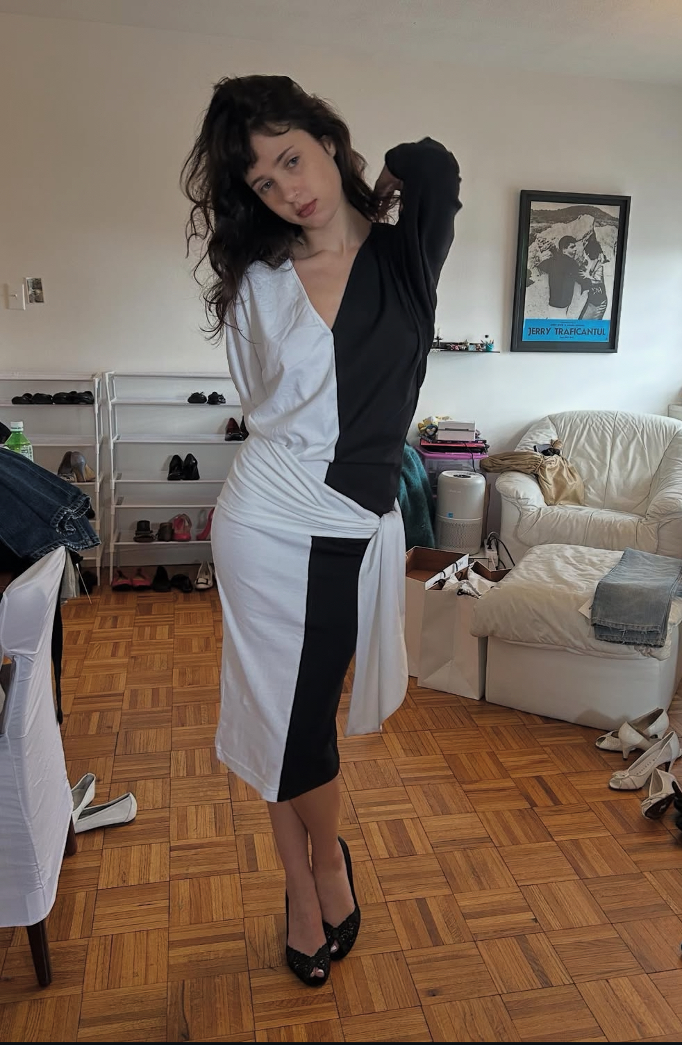 Clairo's feet