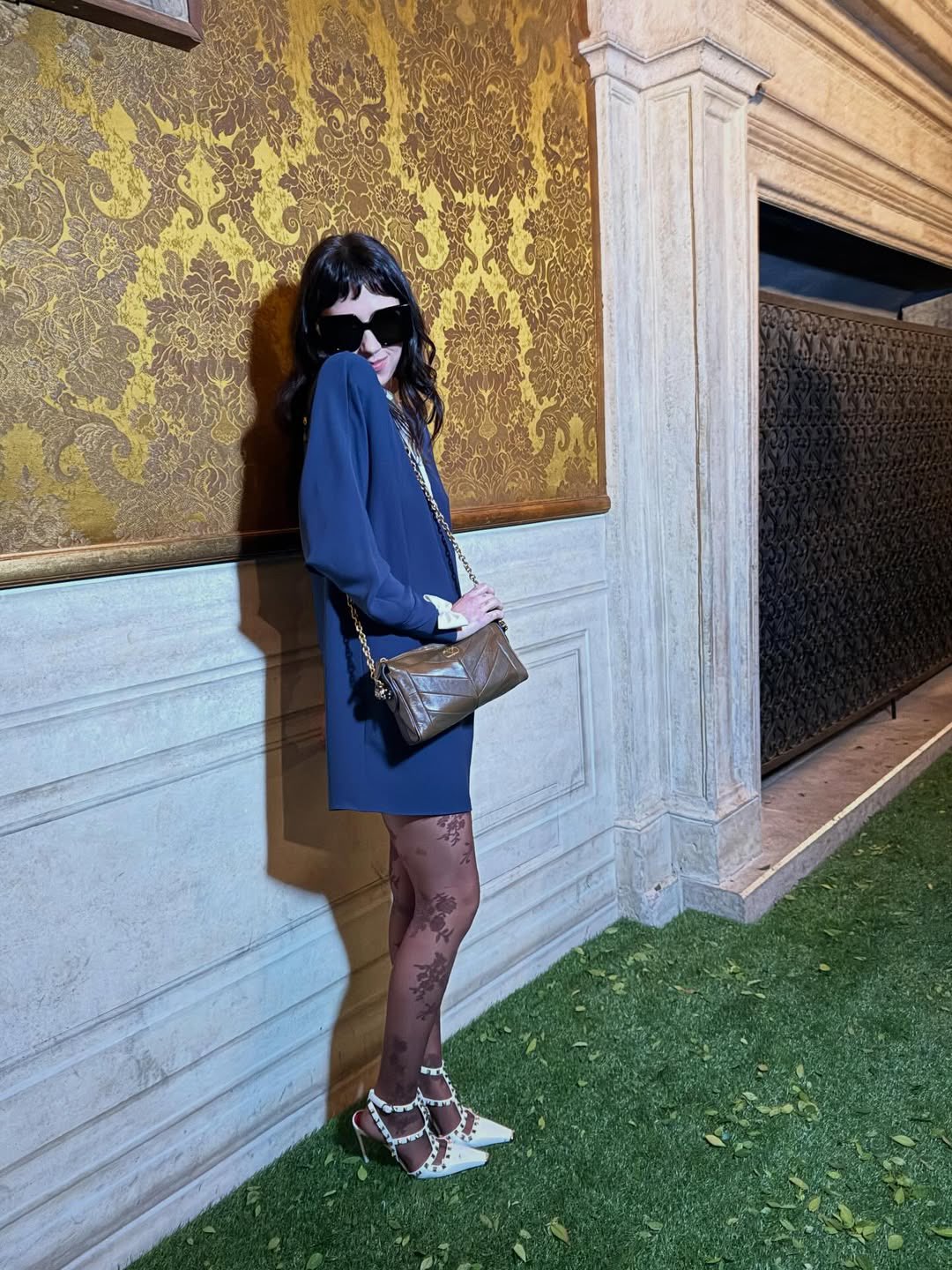Clairo's feet