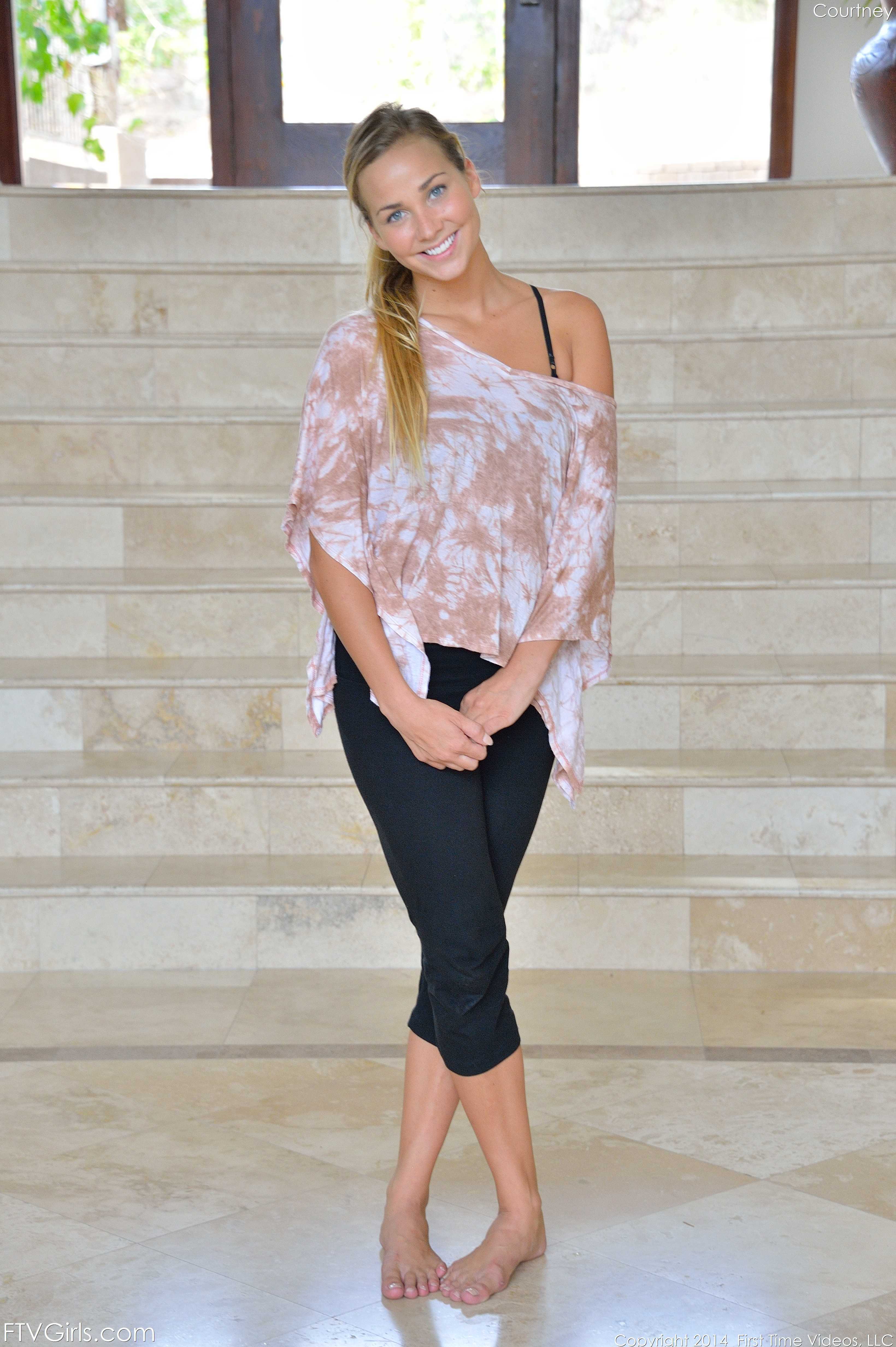 Courtney Dillon's feet