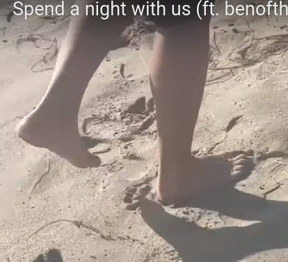 Coy Piso's feet