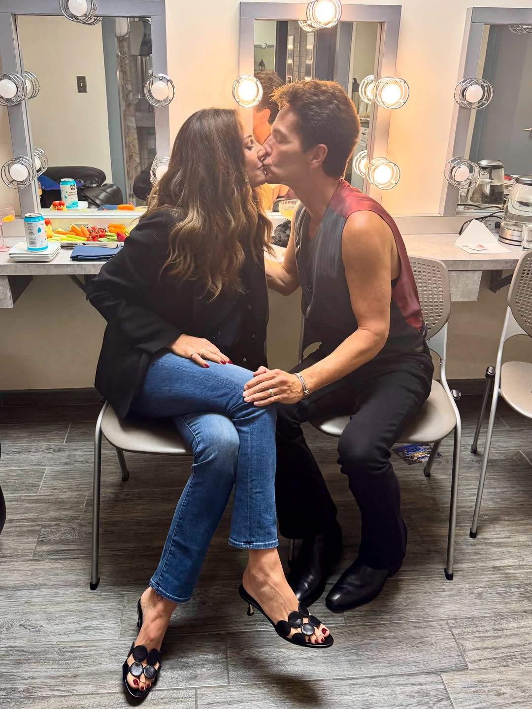 Daisy Fuentes's feet