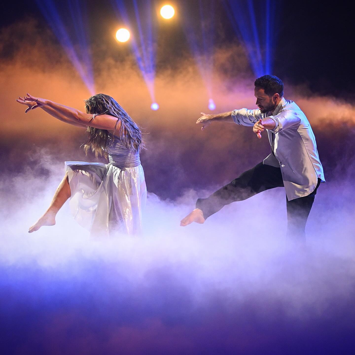 Danielle Fishel's feet