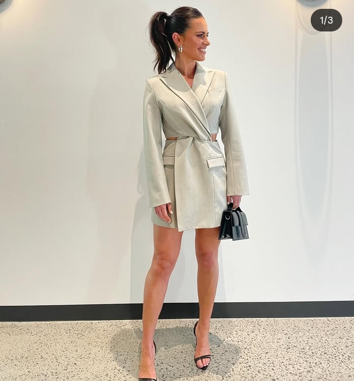 Danika Mason's feet