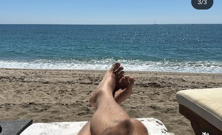David Summers's feet