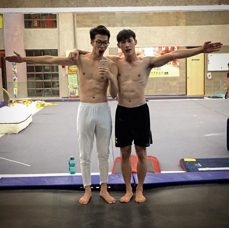 Dean Tang's feet