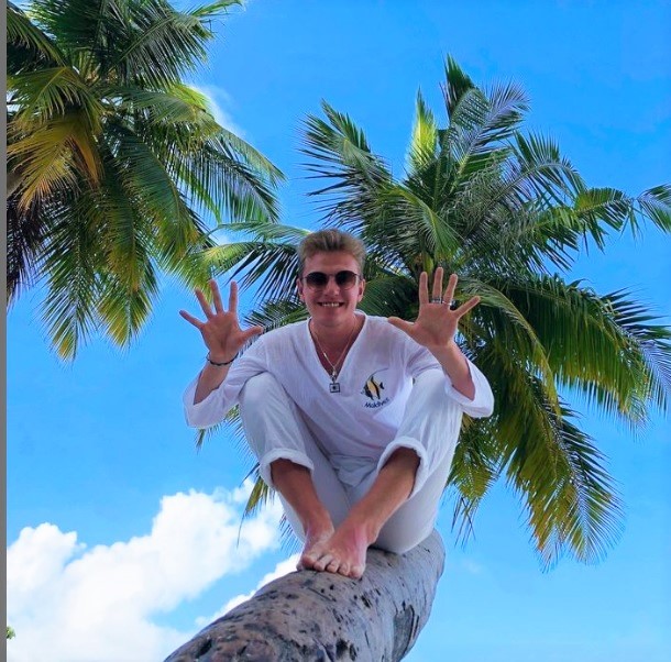 Denis Nurulin's feet