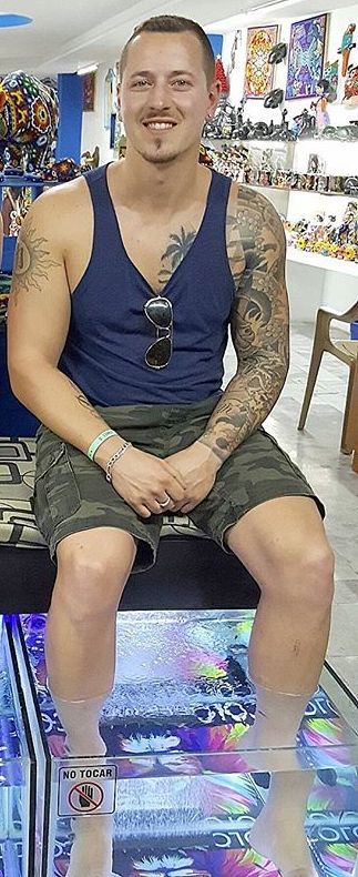 Derek James Trapp's feet