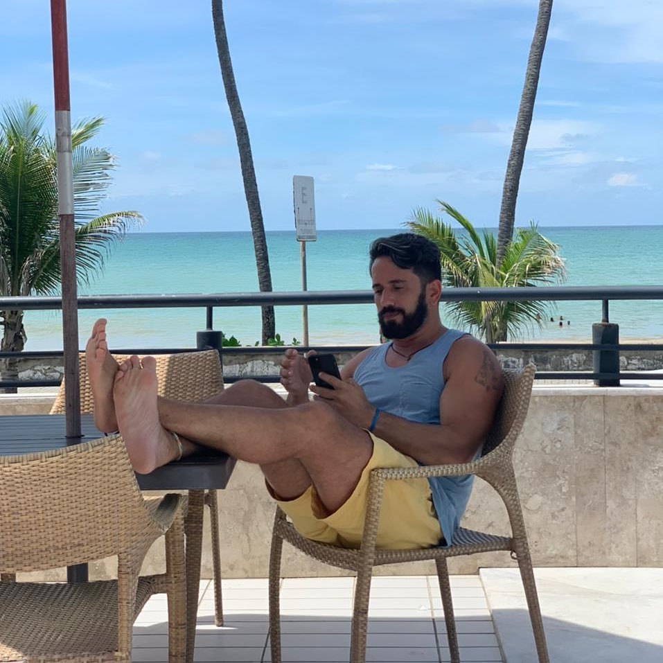 Dionisio Freitas's feet