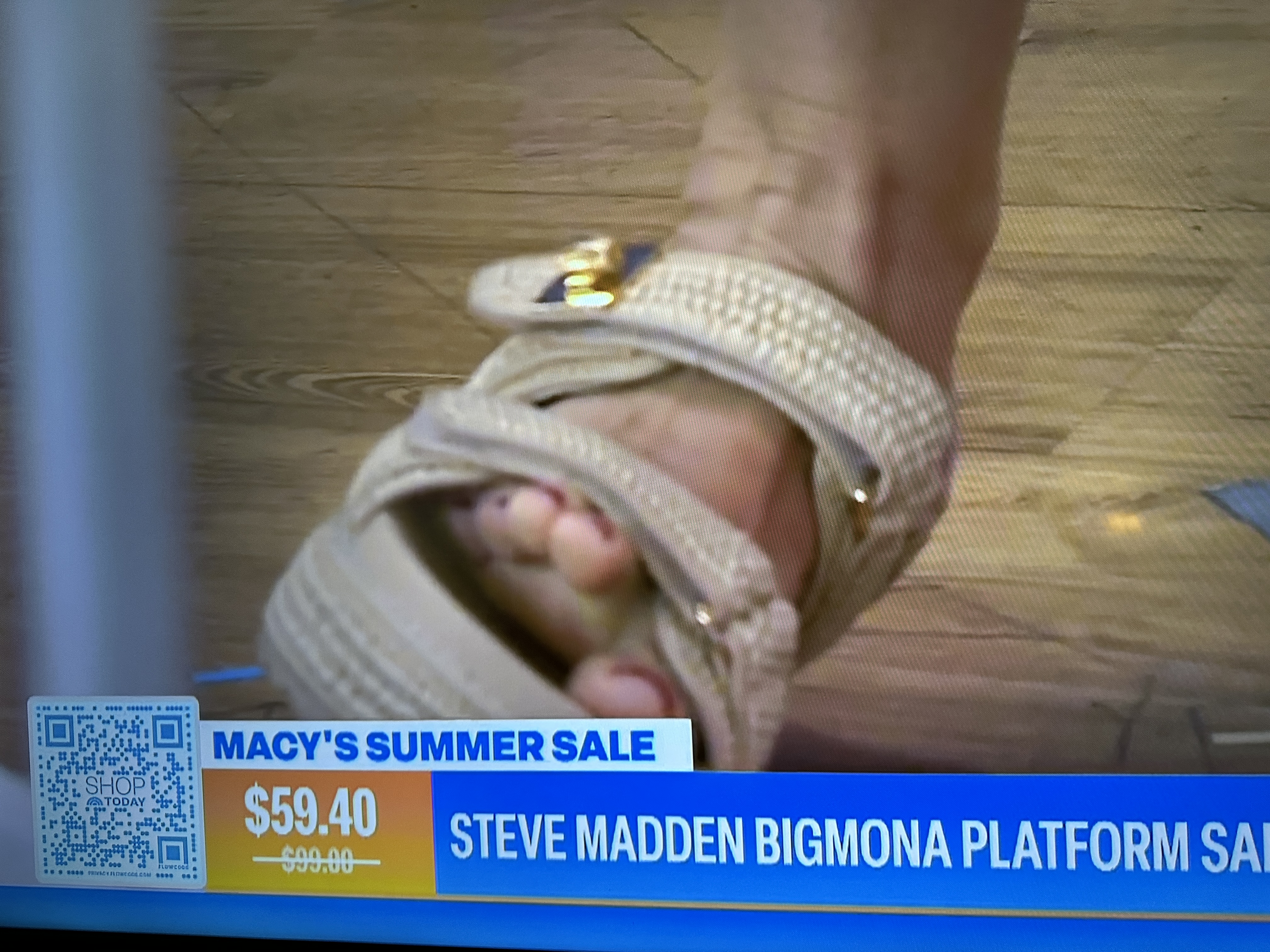 Dylan Dreyers Feet 3352