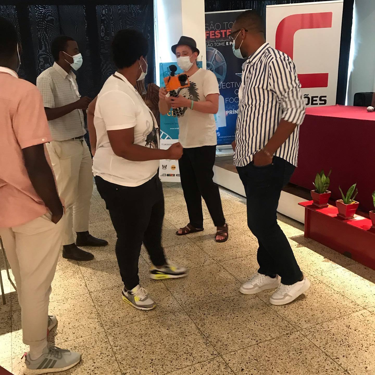 Eduardo Felipe's feet