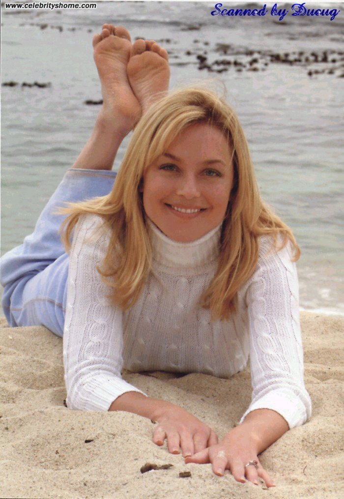 Elisabeth Röhm's Feet