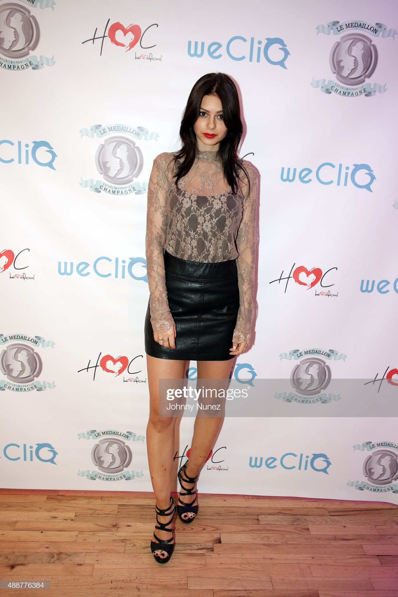 Elizabeth Pipko's Feet - I piedi di Elizabeth Pipko - Celebrities Feet 2025