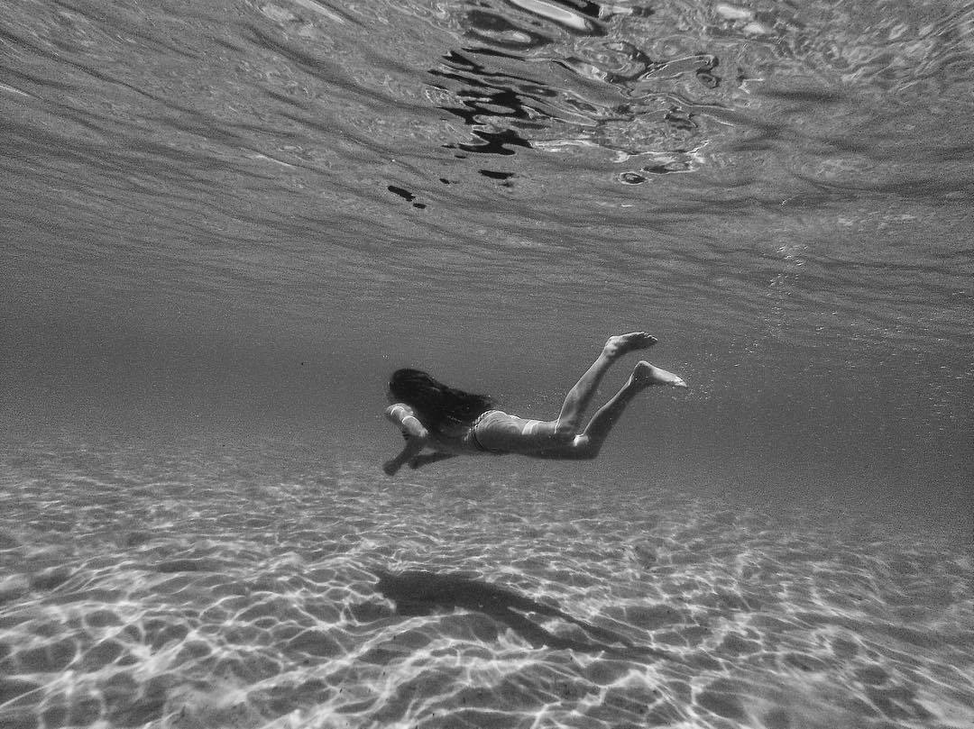 Elke Hinrichsen's feet