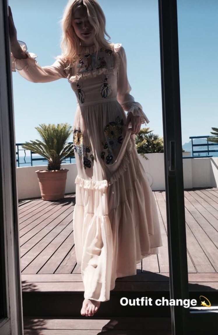 Elle Fannings Feet