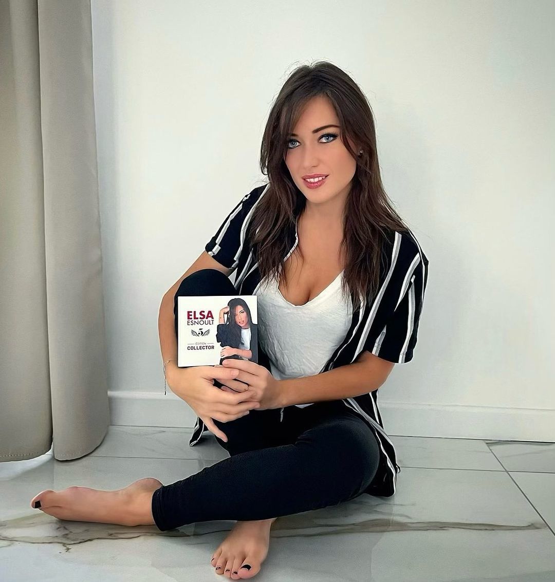 Elsa Esnoults Feet I Piedi Di Elsa Esnoult Page 3 Celebrities Feet 2024