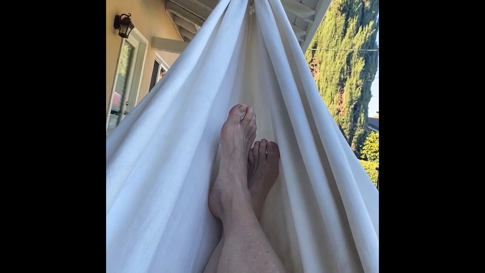 Eric Bross's feet