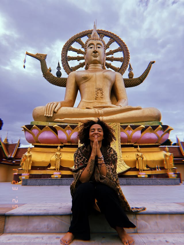 Erica Dickerson's feet