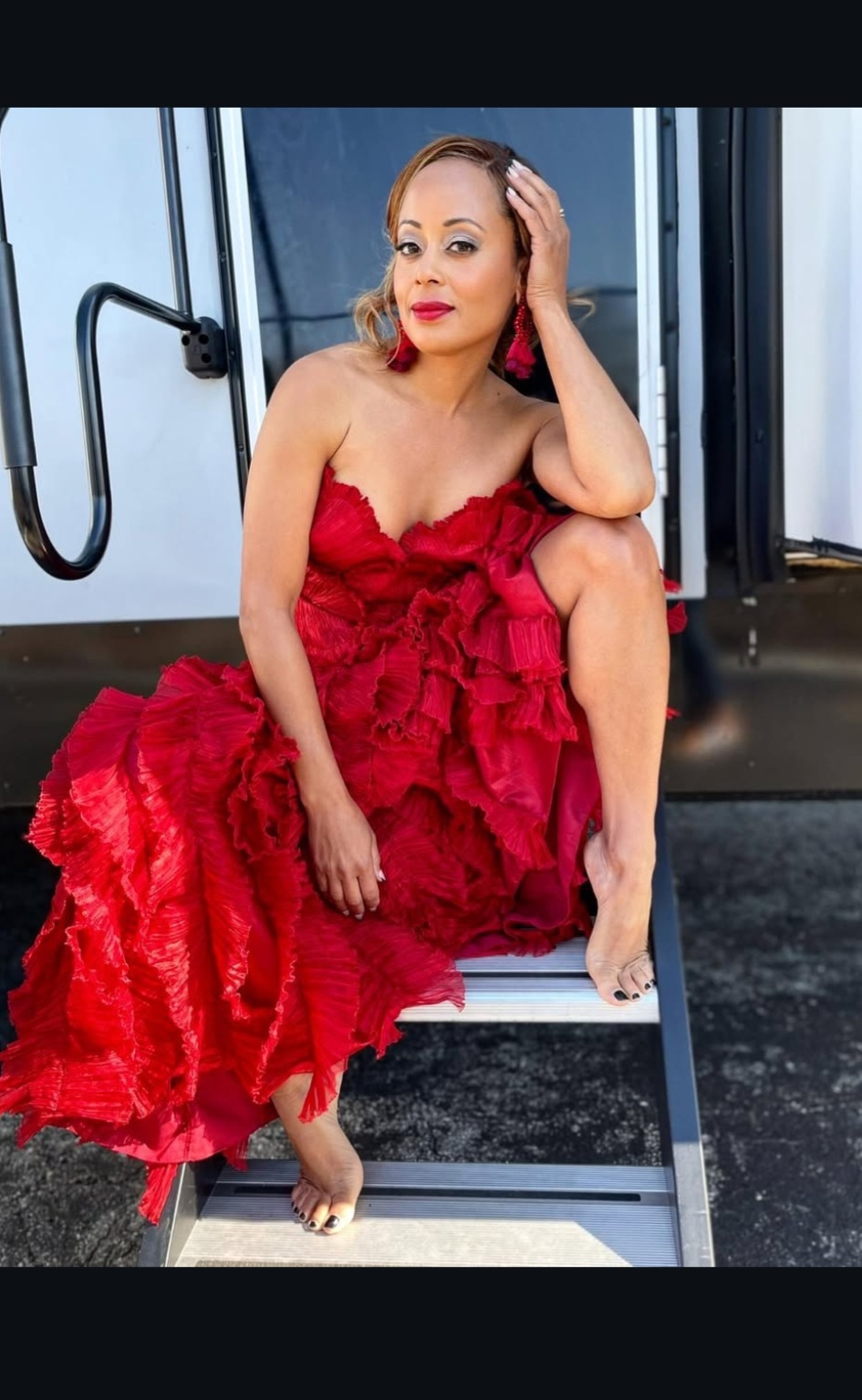 Essence Atkins's feet
