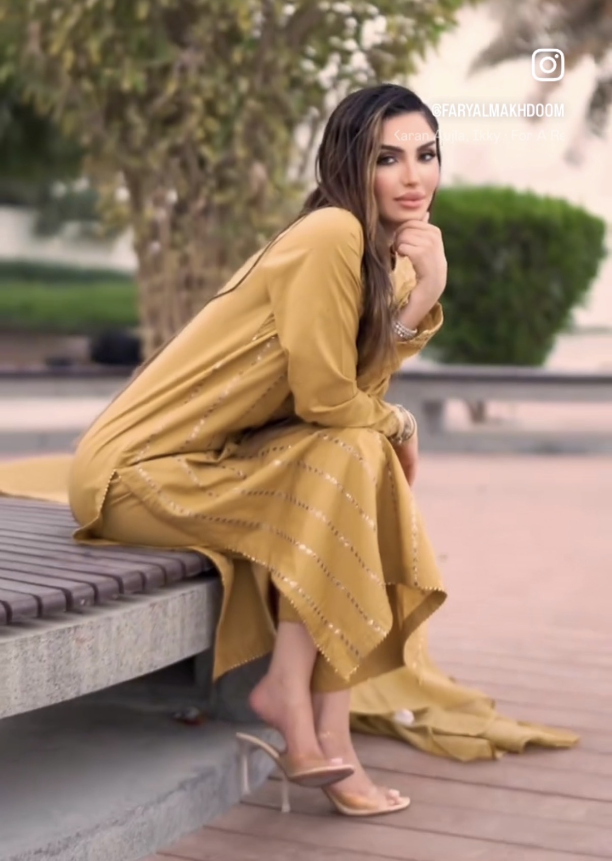 Faryal Makhdoom's feet