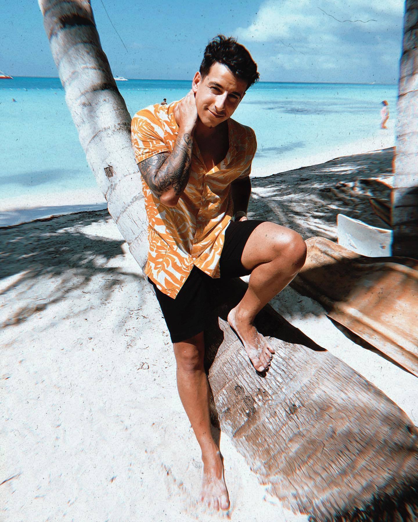 Fernando Daniel's feet