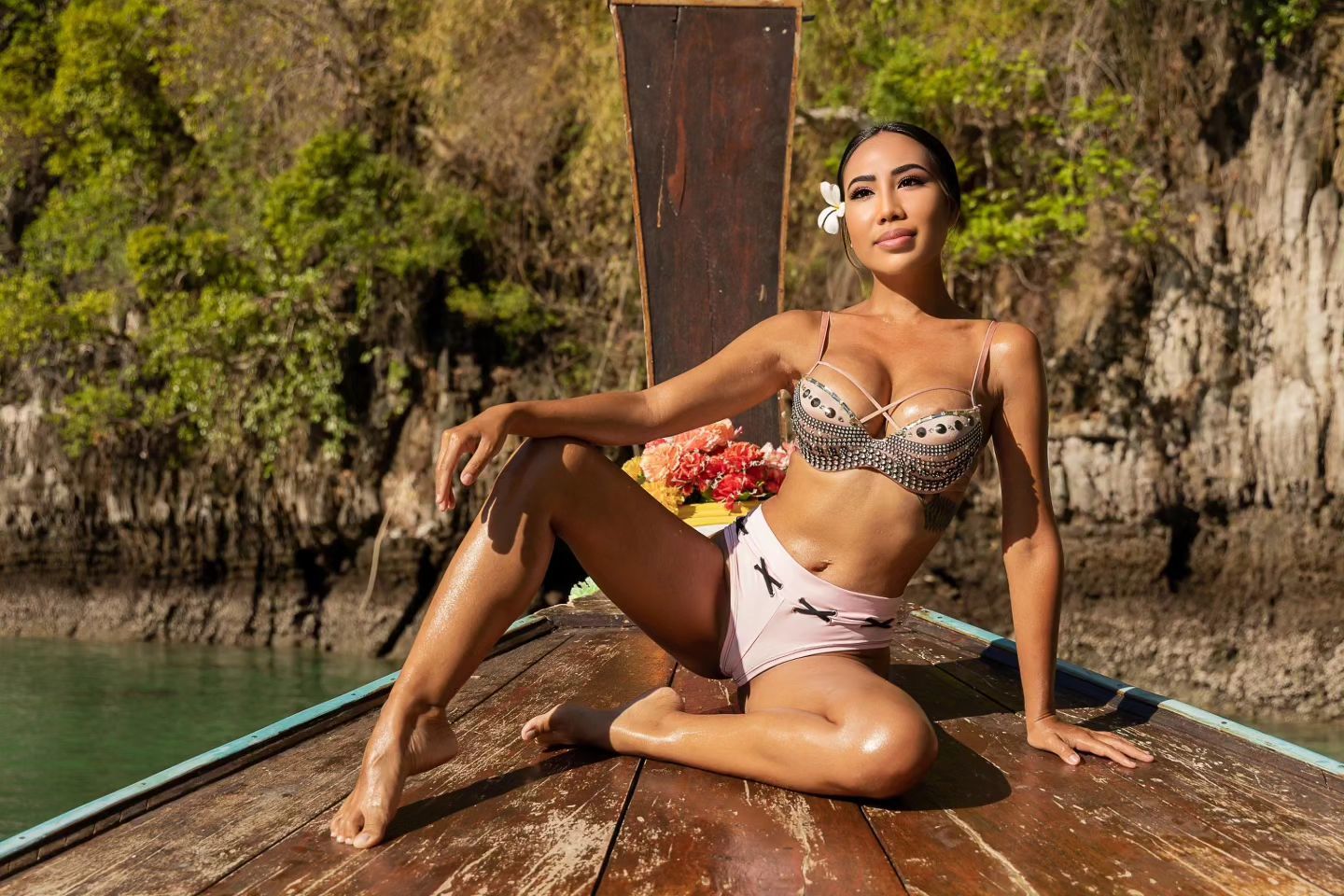 Fernie Warisa's feet