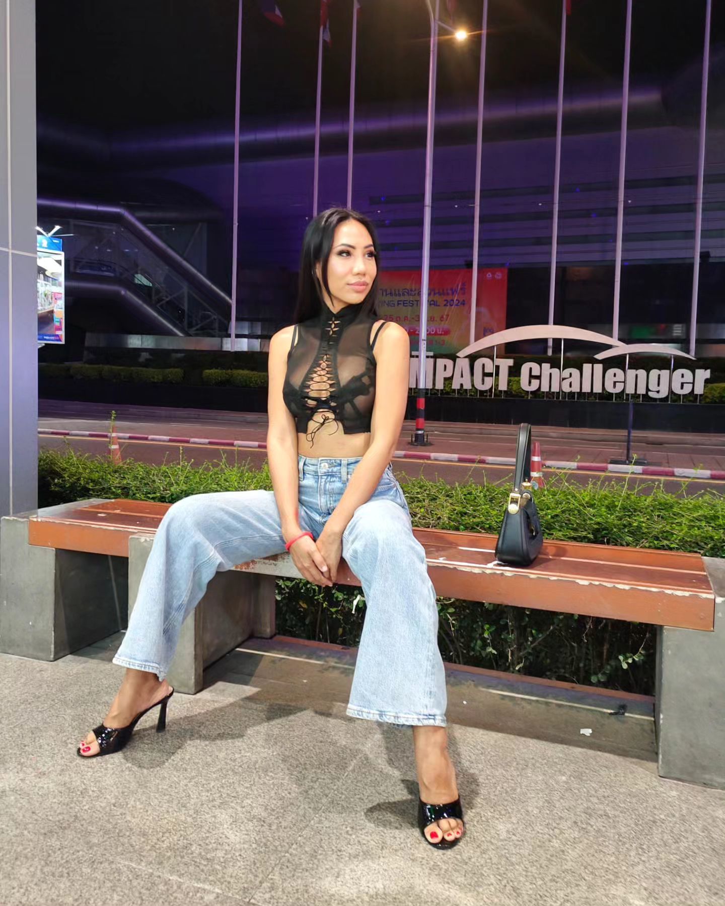 Fernie Warisa's feet