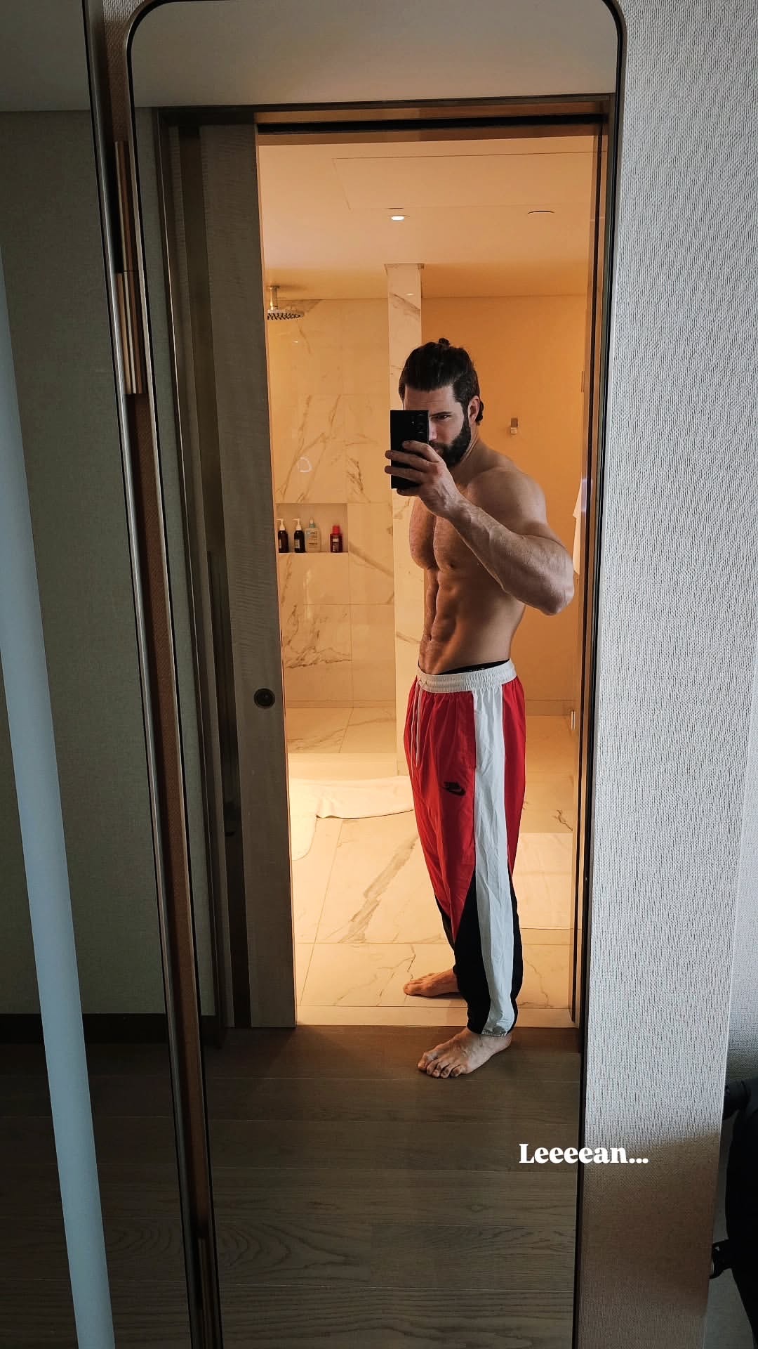 Florian Munteanu's feet