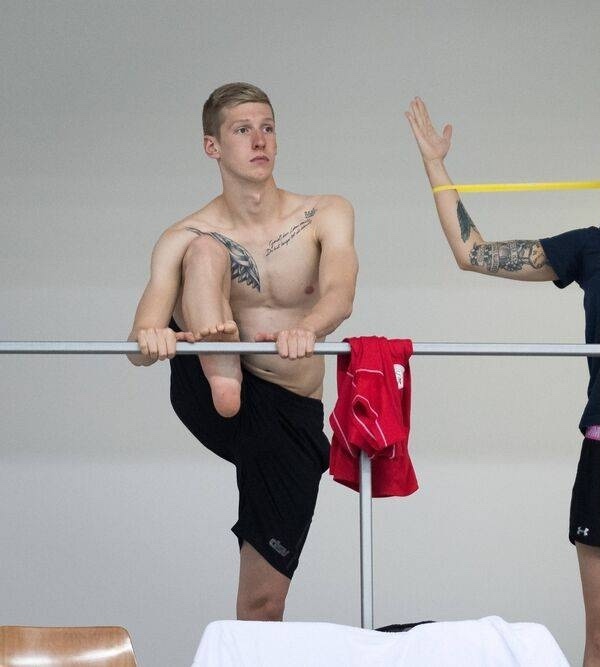 Florian Wellbrock's feet