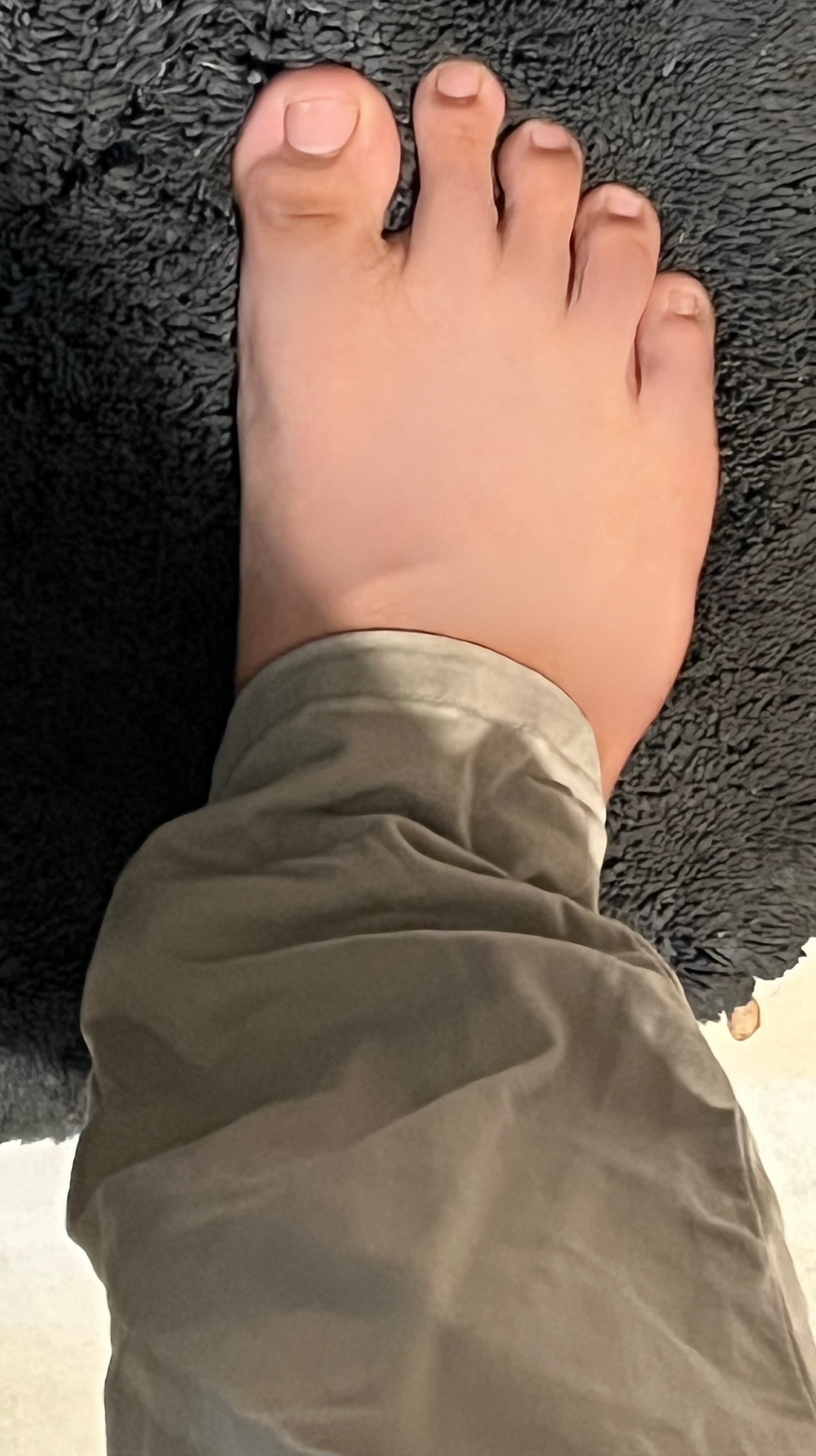 Frederick Ondátegui Díaz's feet