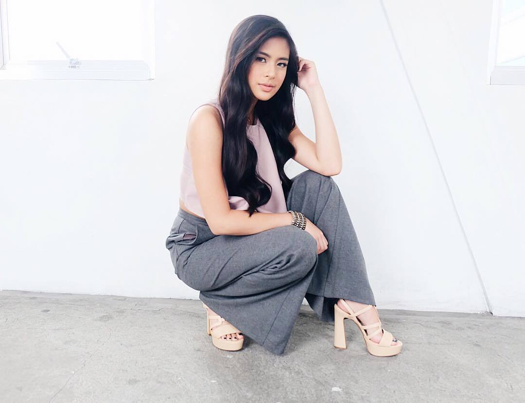 Gabbi Garcias Feet I Piedi Di Gabbi Garcia Celebrities Feet 2022