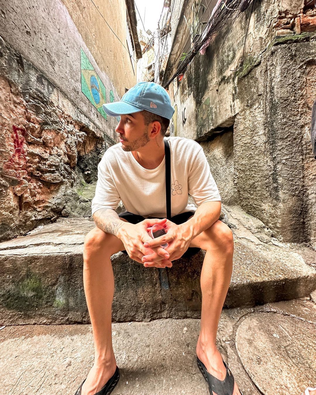 Gabriel Lopes's feet