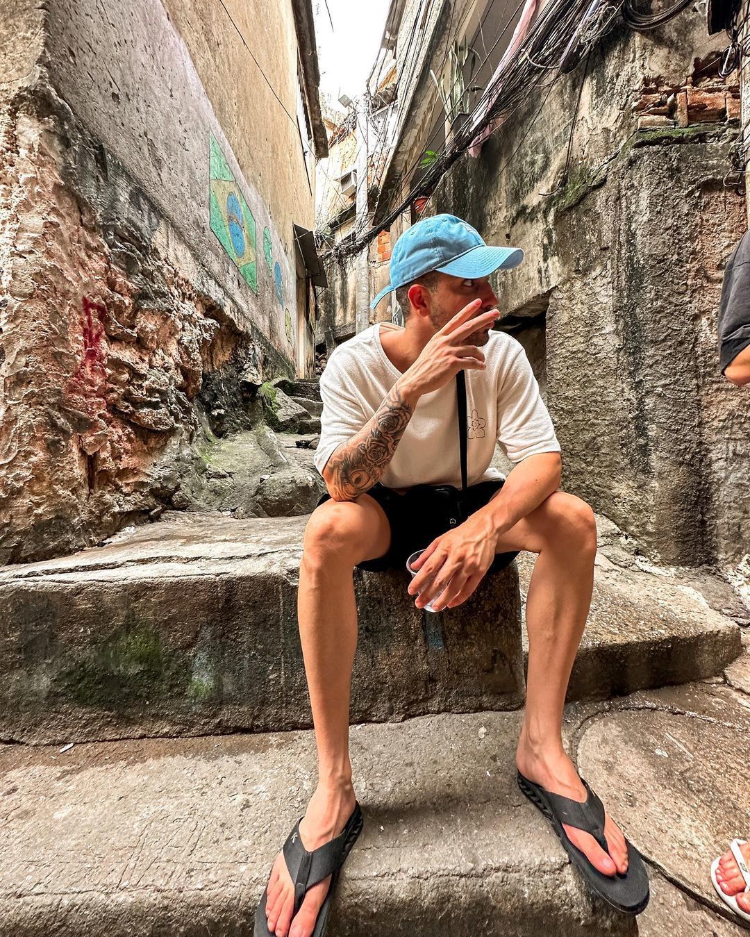 Gabriel Lopes's feet