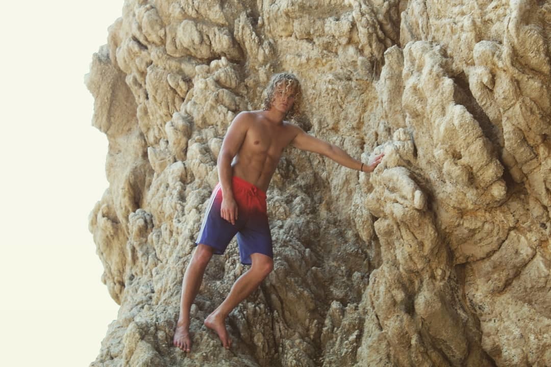 Gabriel Thomas's feet