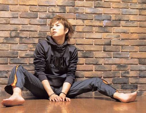 Gackt's feet