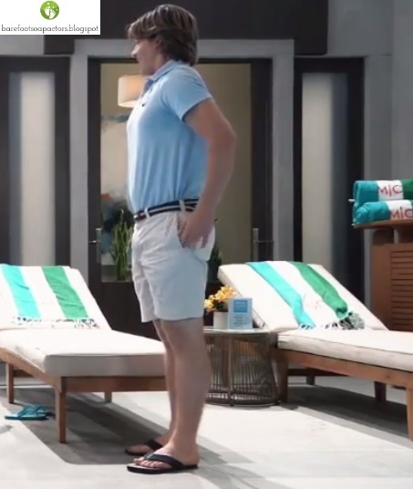 Giovanni Mazza's feet