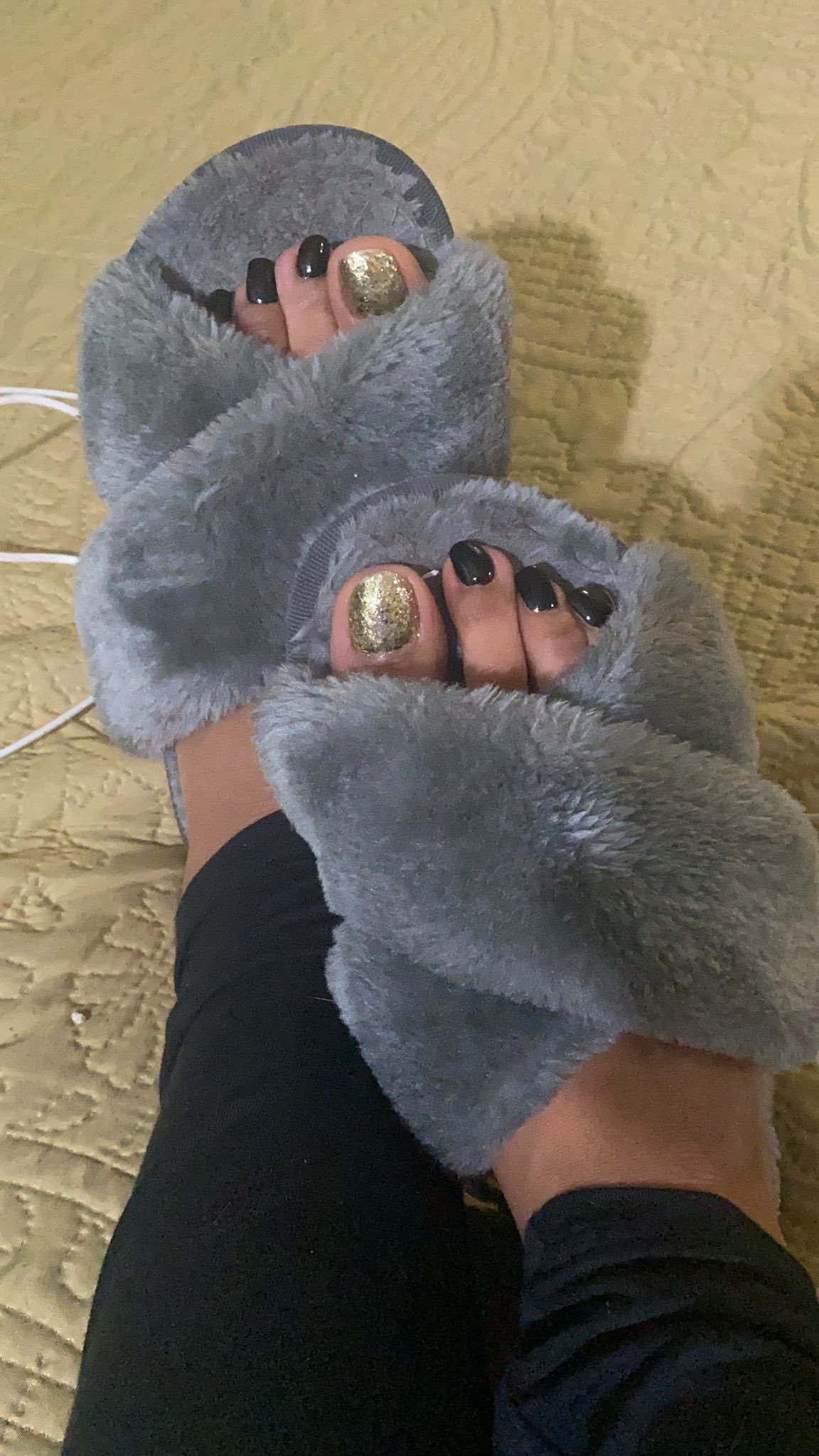 Goddexx Saints Feet