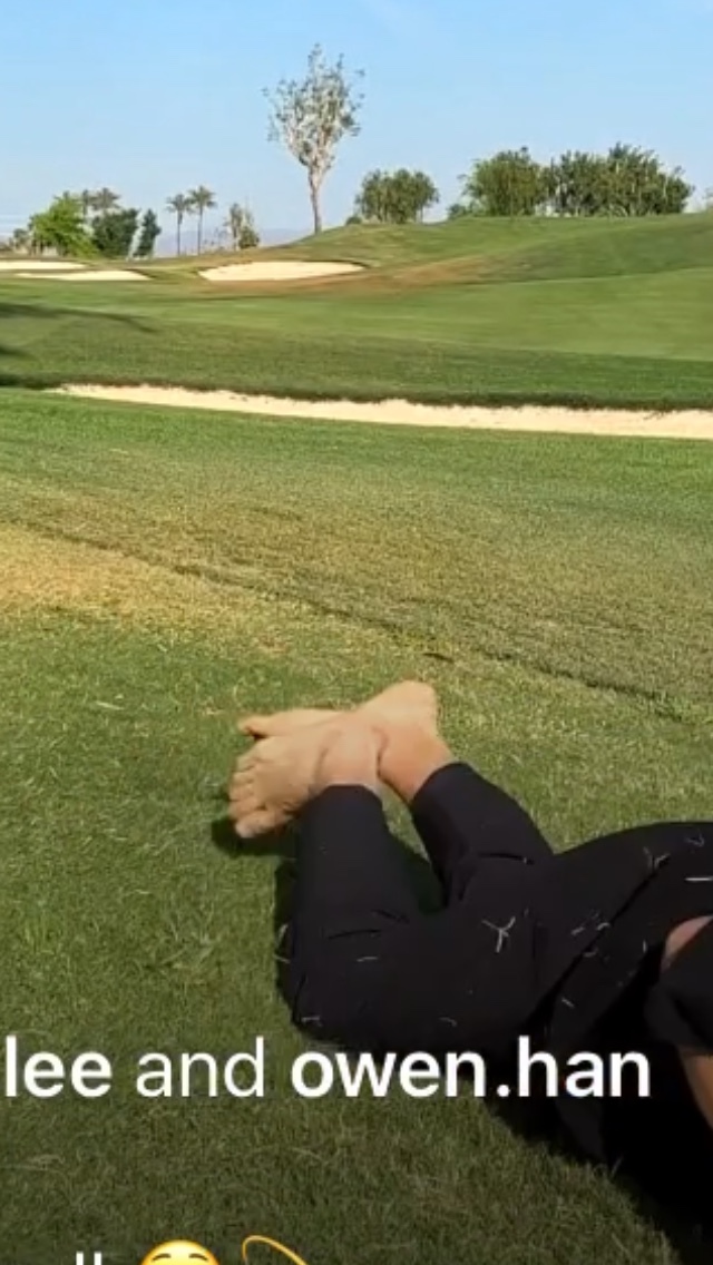 H Woo Lee's feet