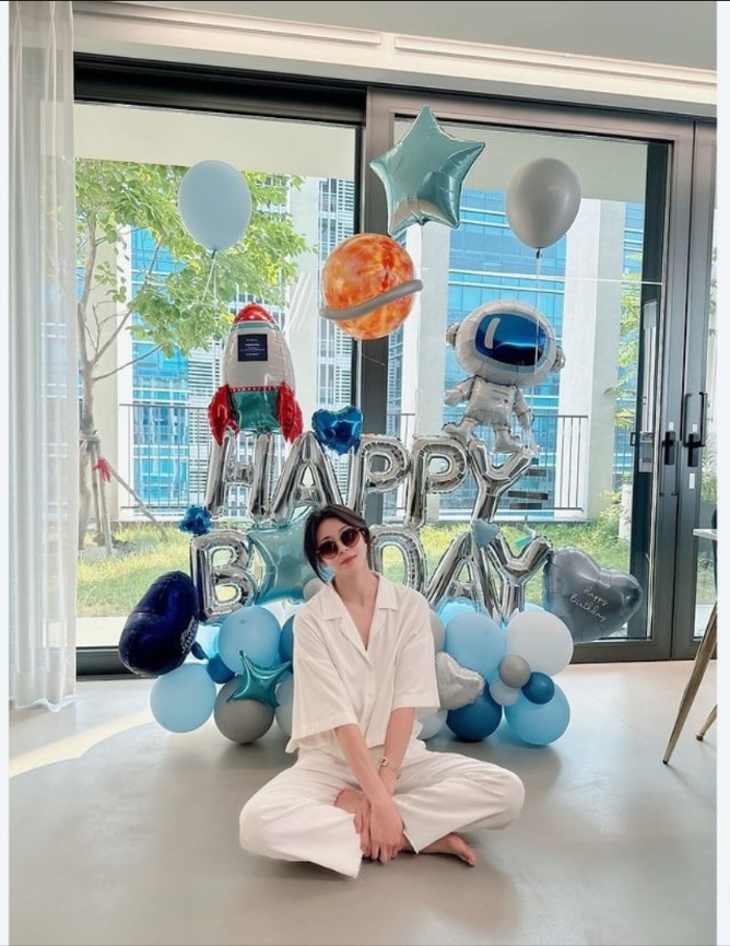Ha Ji Wons Feet