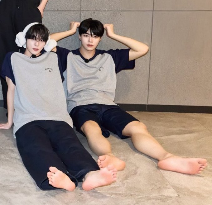 Han Yu-jin's feet