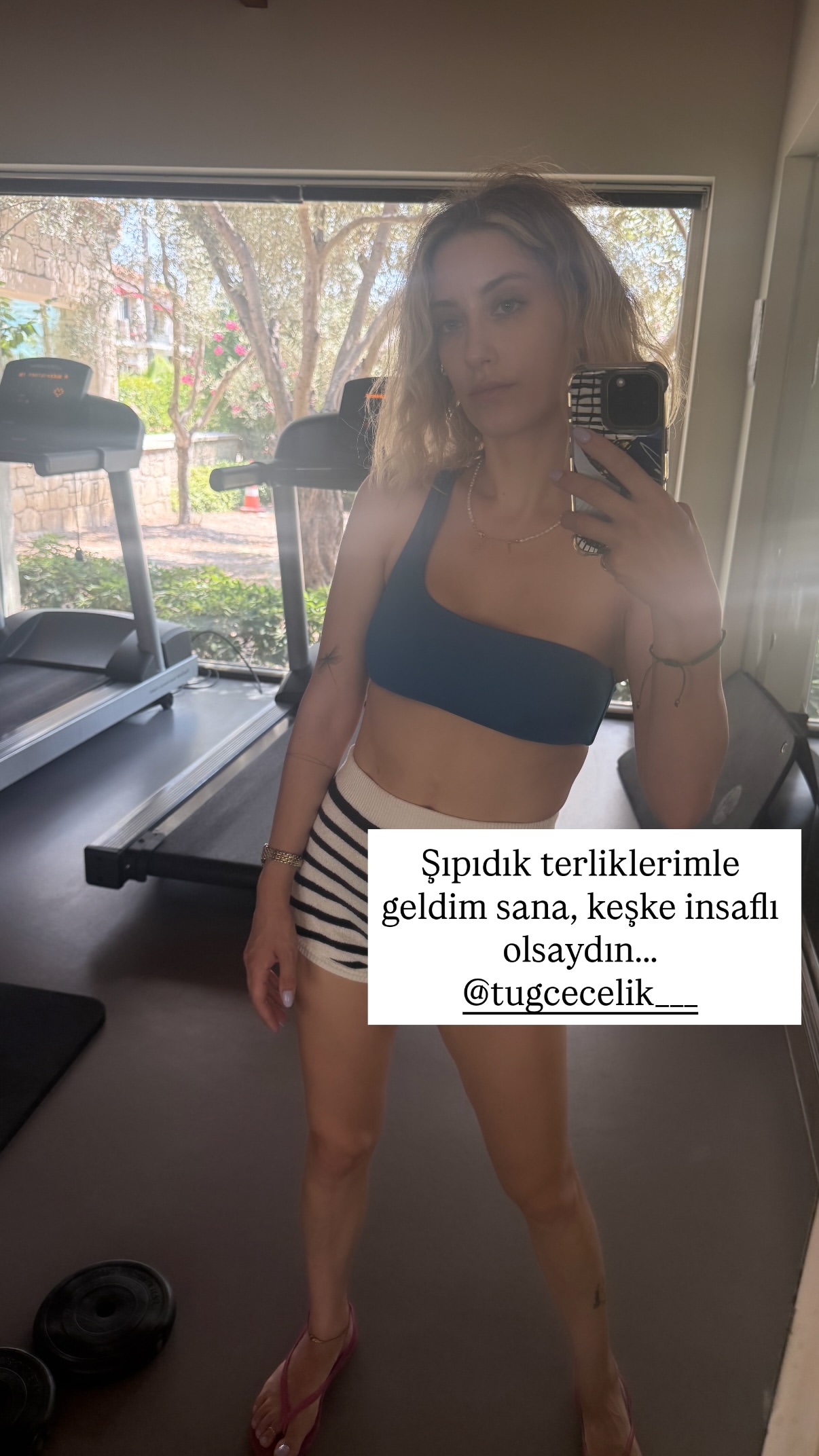 Hazal Kayas Feet