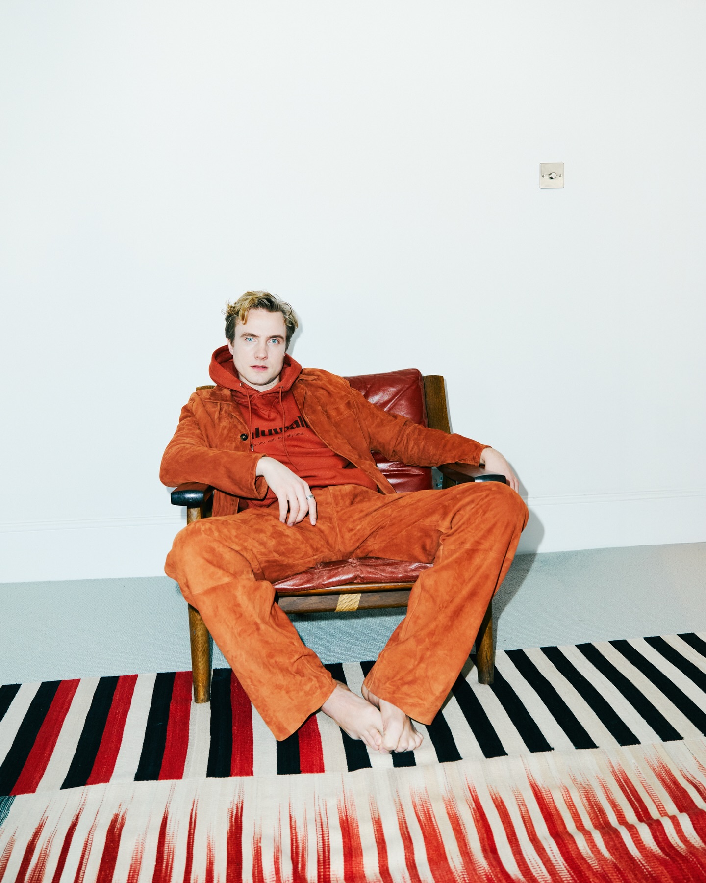 Henry Ashton's feet