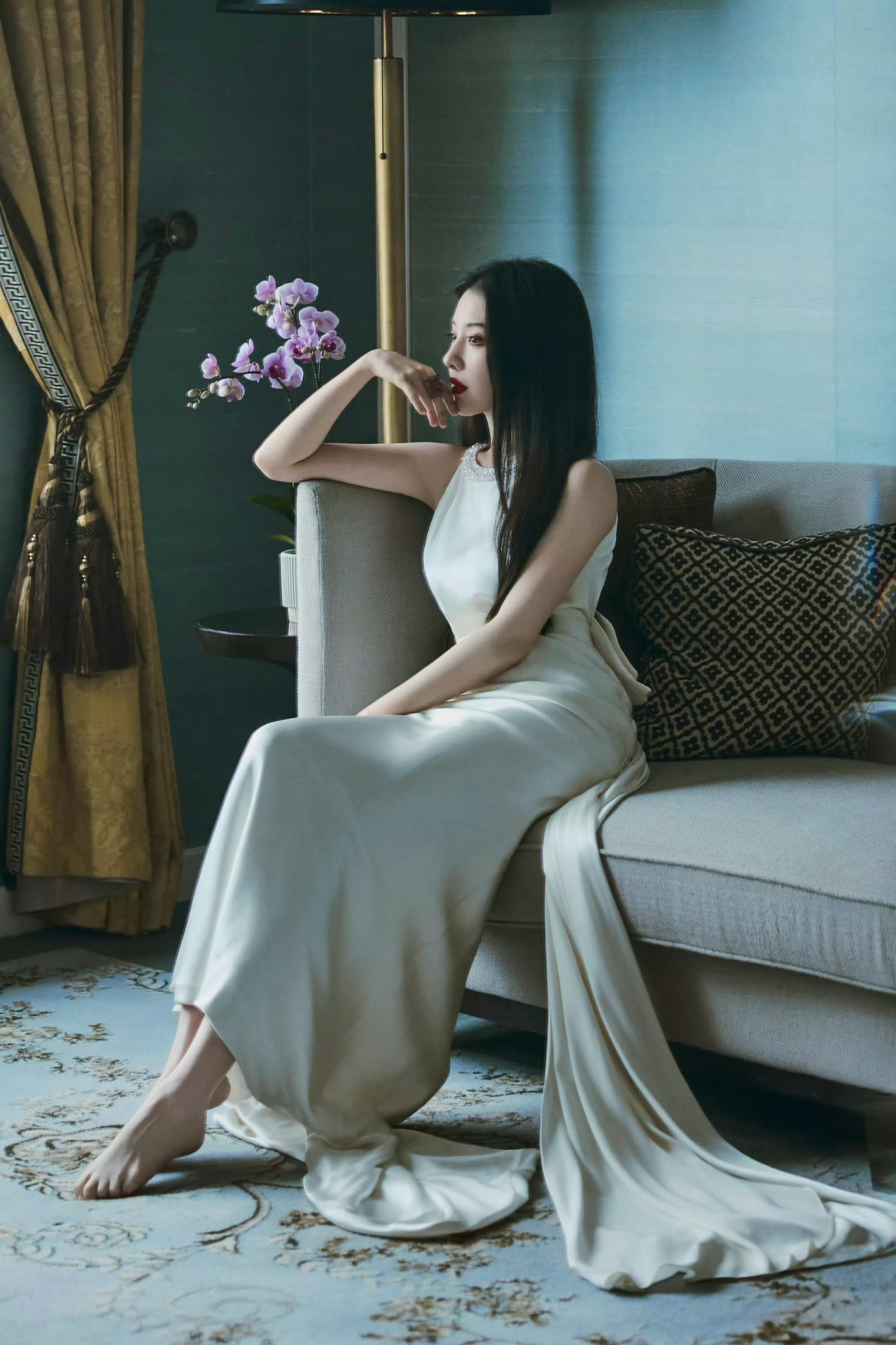Herun Wang's feet