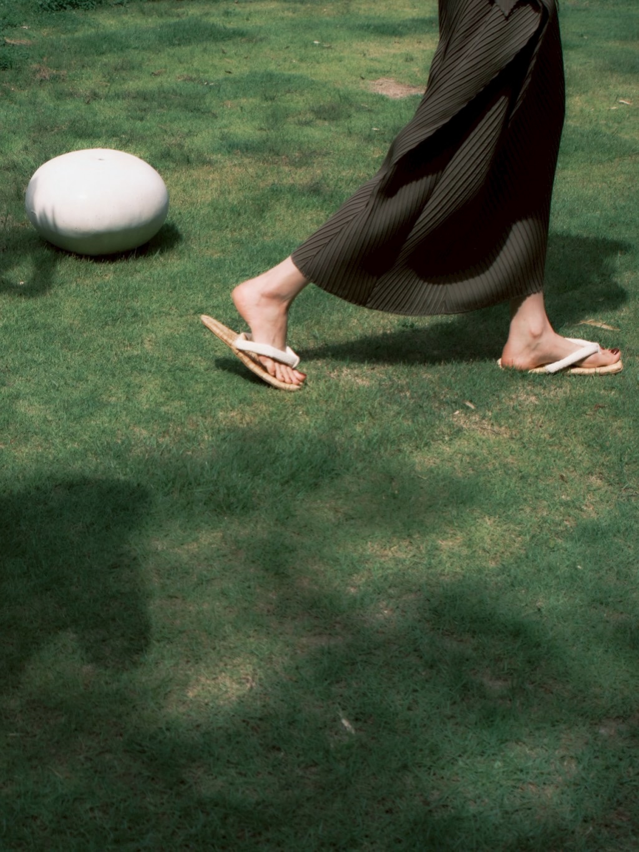 Hikari Mori's feet