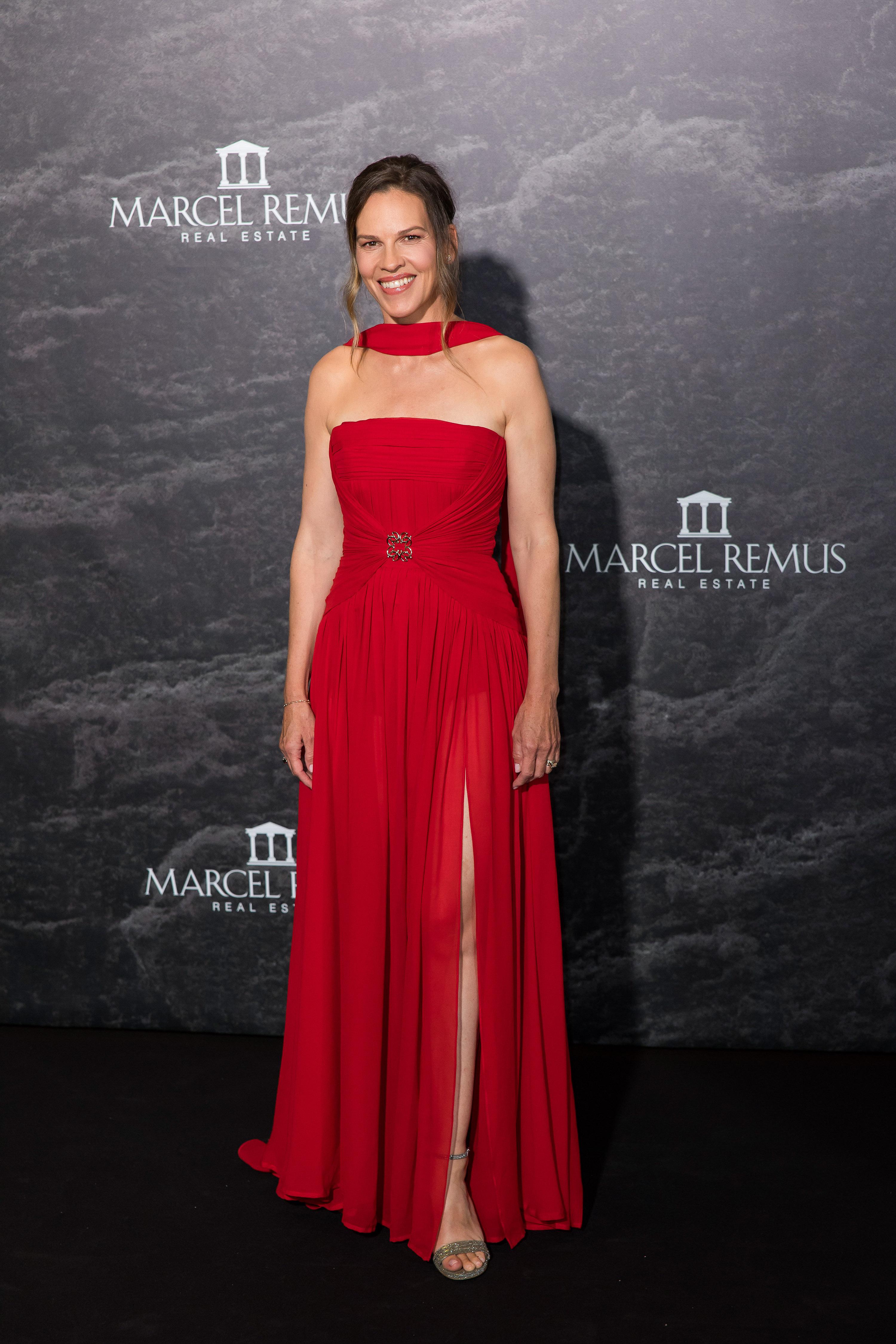 Hilary Swank's feet